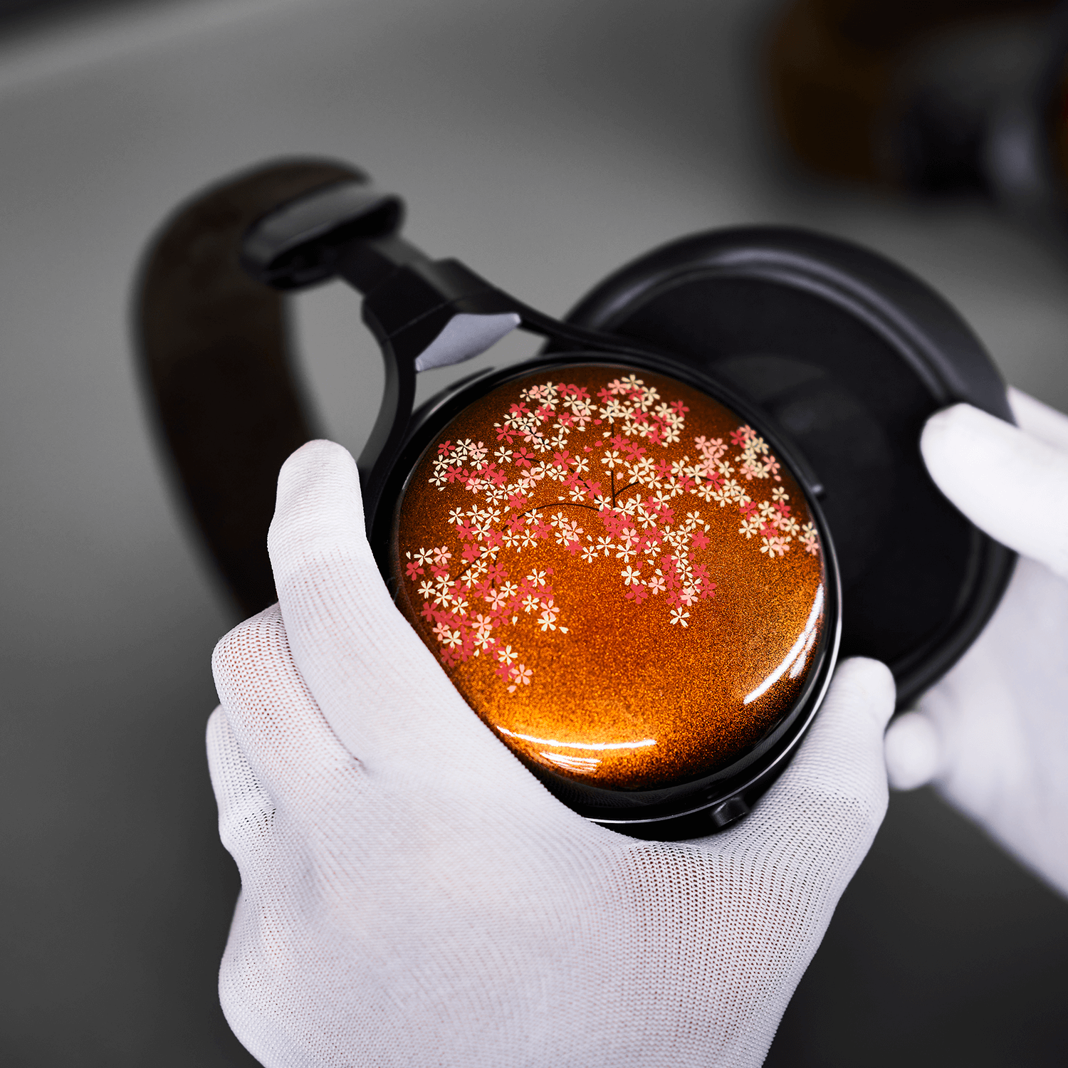 ATH-W2022 耳罩式耳機 - 台灣鐵三角 Audio-Technica Taiwan